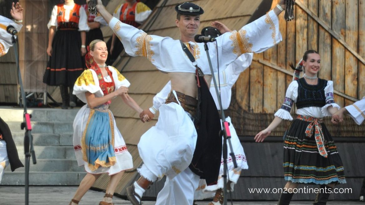SLOVAK FOLKLORE IN PICTURES - ON 2 CONTINENTS