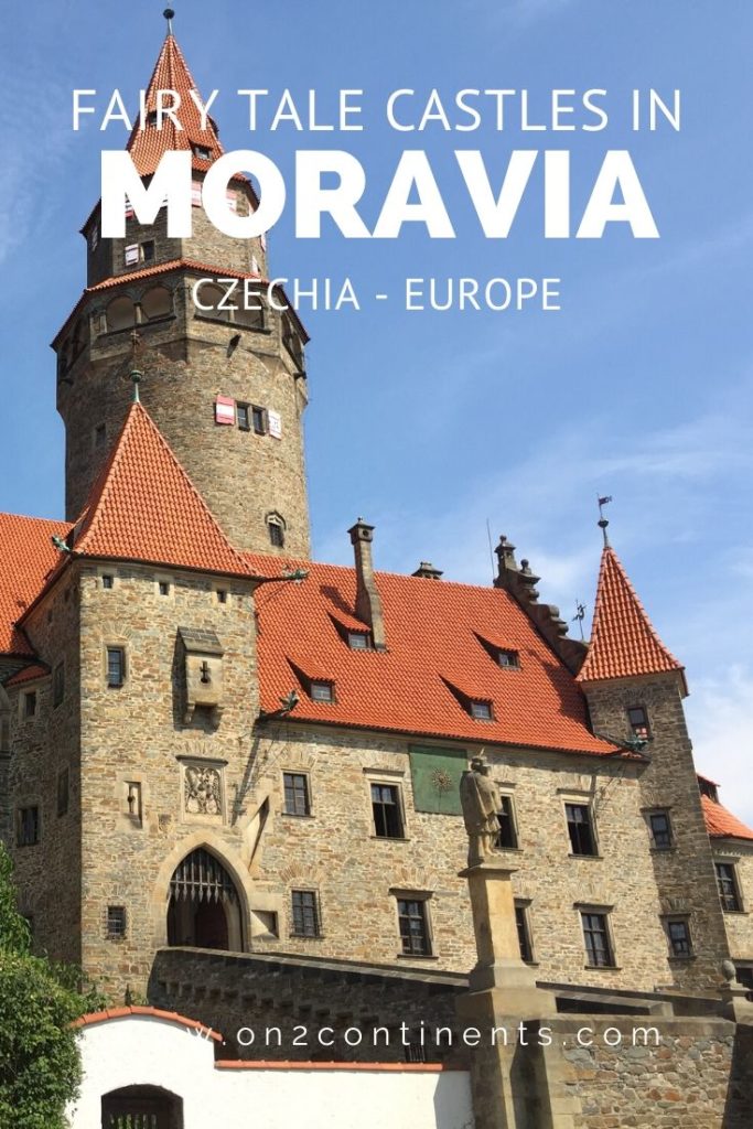 CZECHIA: FAIRY TALE MORAVIAN CASTLES