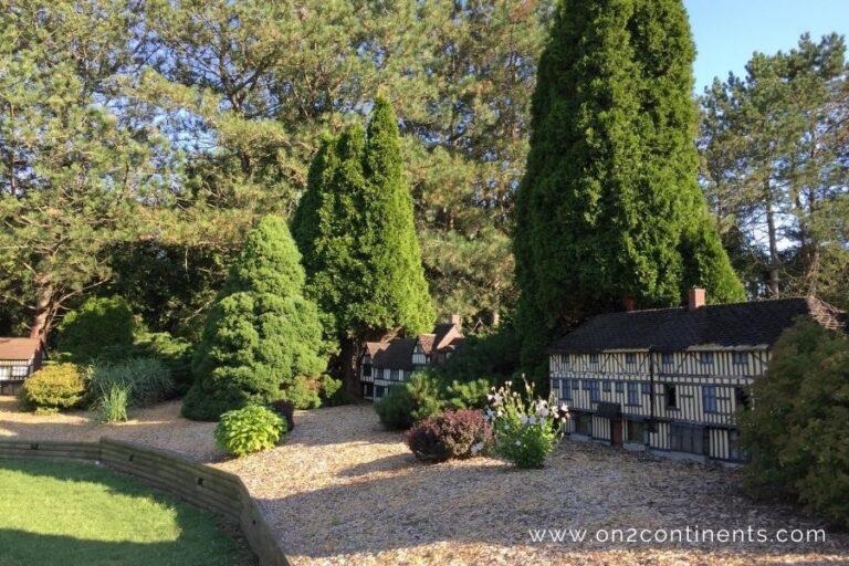 DAY TRIP TO GREENVIEW AVIARIES PARK & ZOO